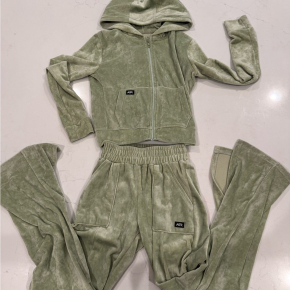 Tiger Friday | Matching Sets | Tiger Friday Green Velour Matching Set ...